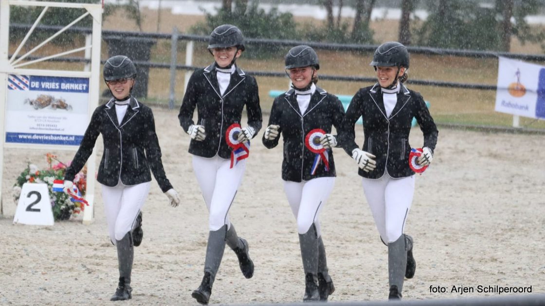 Kenna Bakker met Ginfonia KB overtuigend Fries kampioen ZZ-licht ...