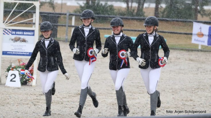 Kenna Bakker met Ginfonia KB overtuigend Fries kampioen ZZ-licht ...