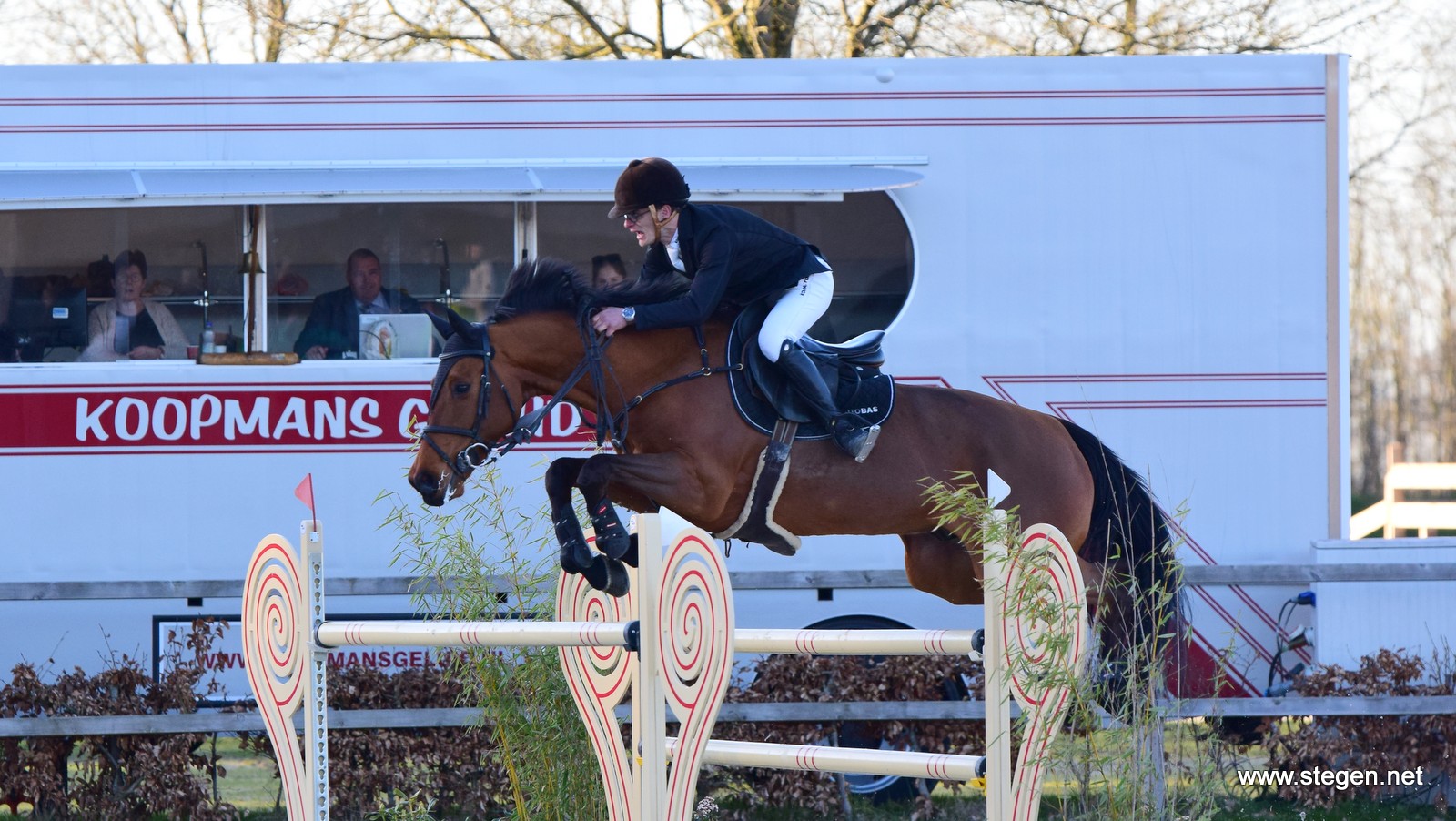 Eric ten Cate klopt Daan van Geel bij finale Spring Equestrian Festival ...