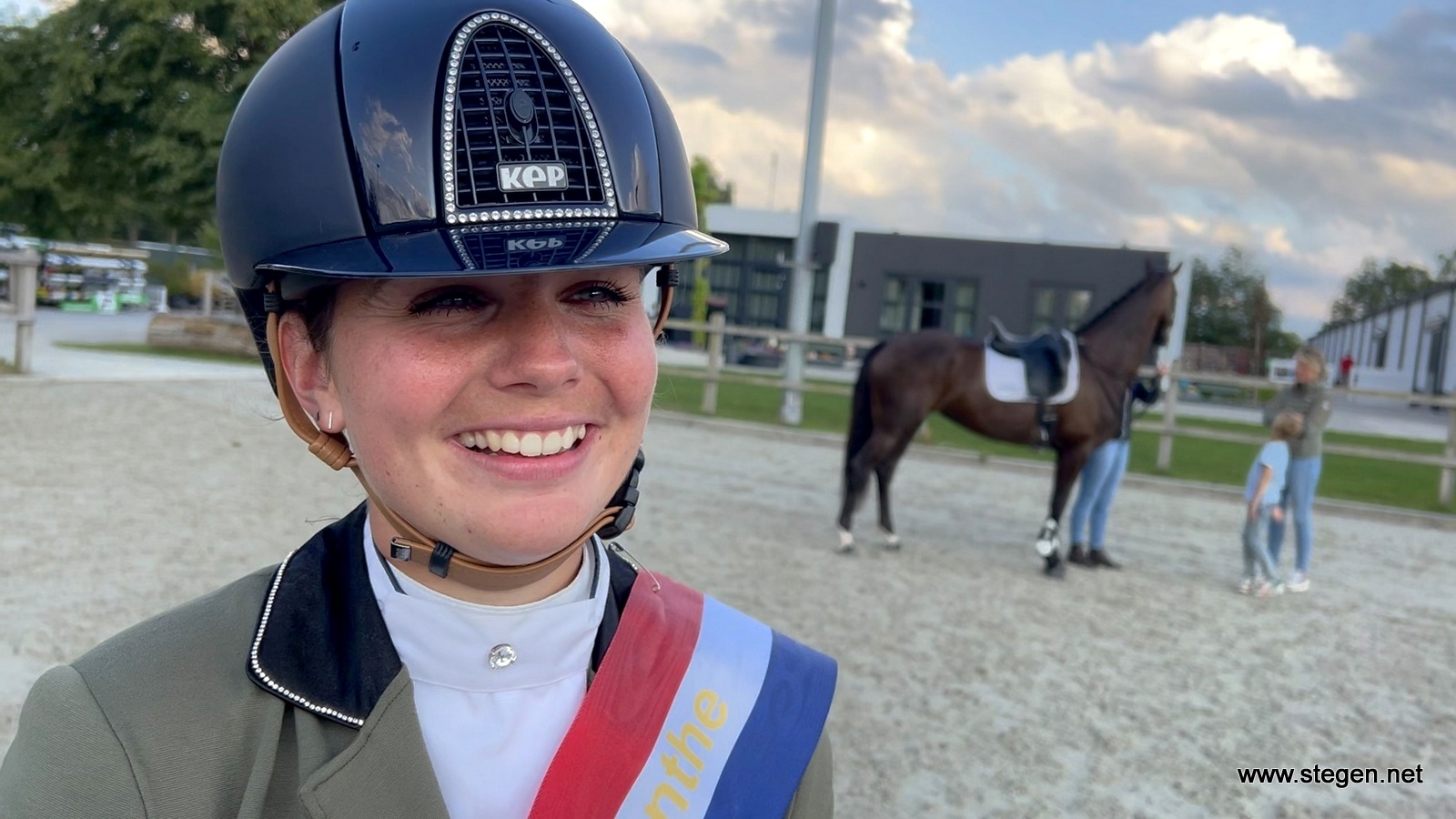 Zwart-wit foto uit Exloo van medio 1927 - Oozo.nl