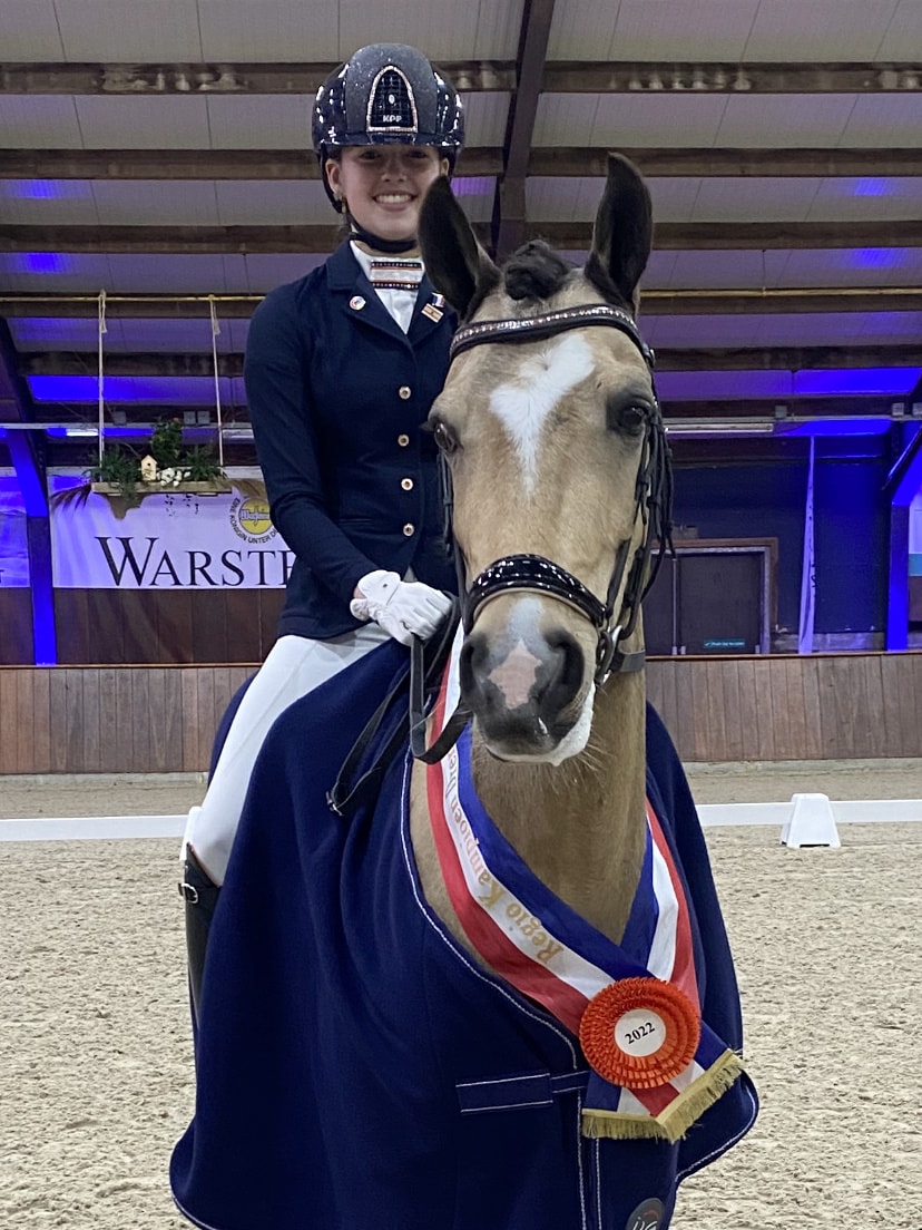 Drentse titels voor Ade­linde Cor­­nelissen, Marjan Hooge en Floor Vos ...