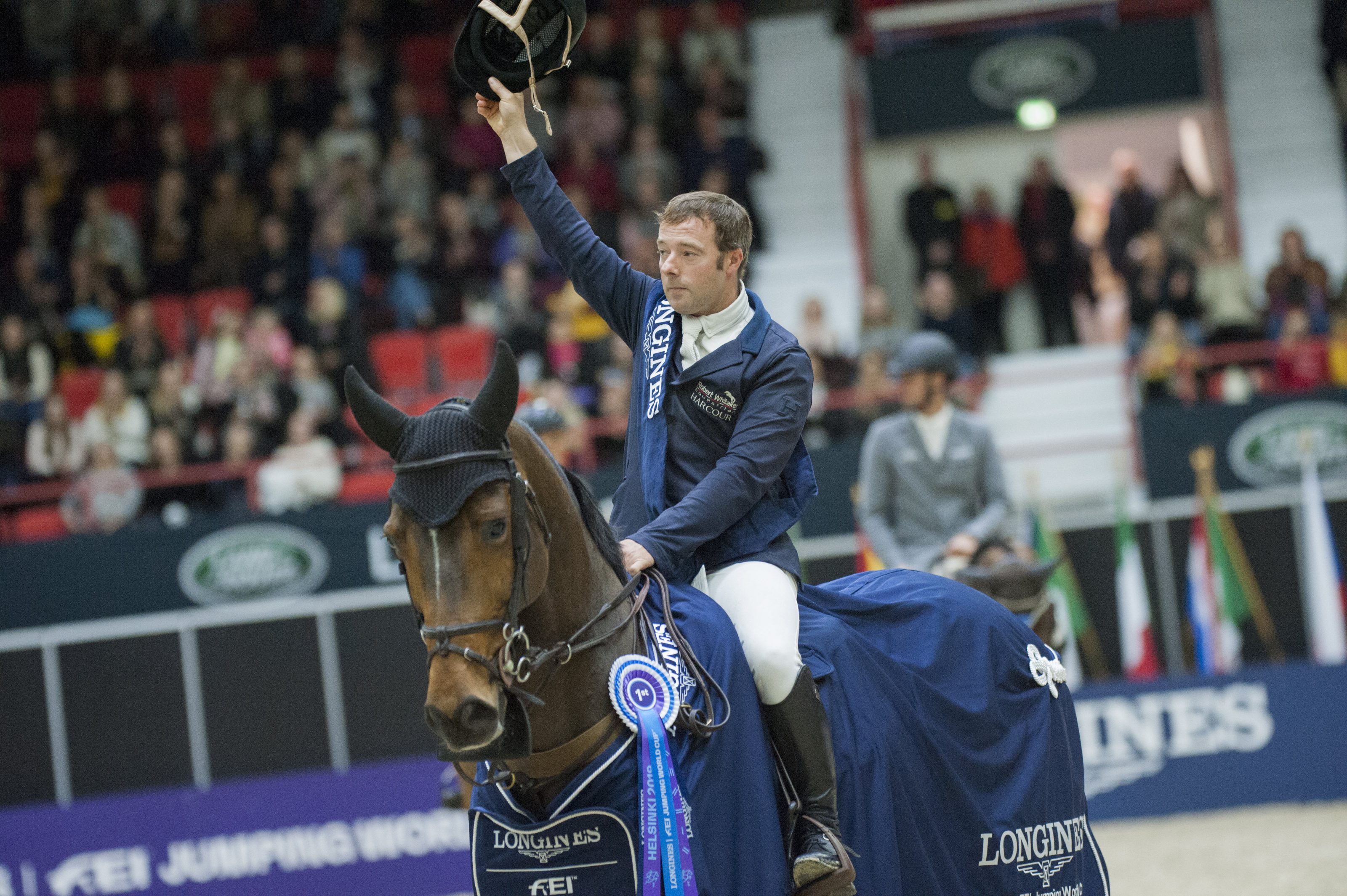 Robert Whitaker wint wereldbeker in Helsinki - Stegen.net