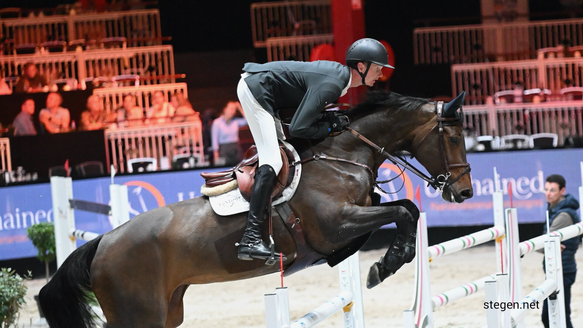 Frank Schuttert de beste in tweede kwalificatie Indoor Friesland ...